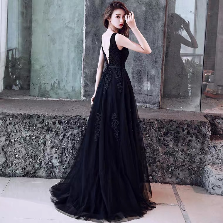 Black Evening Dress, Temperament V-neck Prom Dress, Long Tail Dress ...