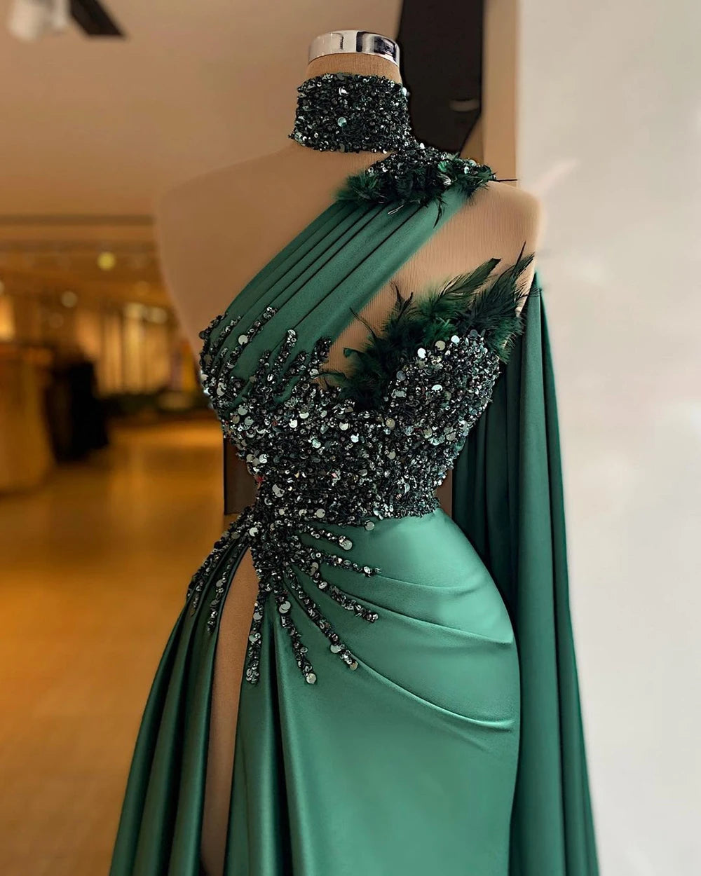 Elegant Green Evening Gown With Sequin Detail on Luulla