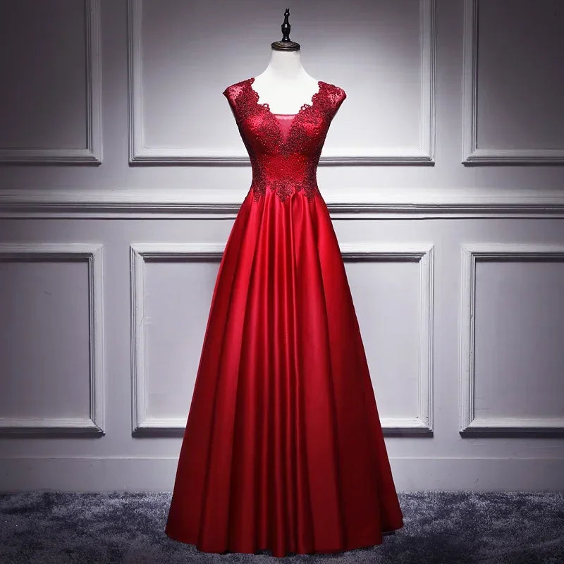 Stunning Red Lace Gown With Flowy Skirt on Luulla